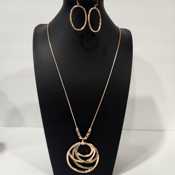 Cato | Jewelry | Nwt Rose Gold Necklace Set | Poshmark